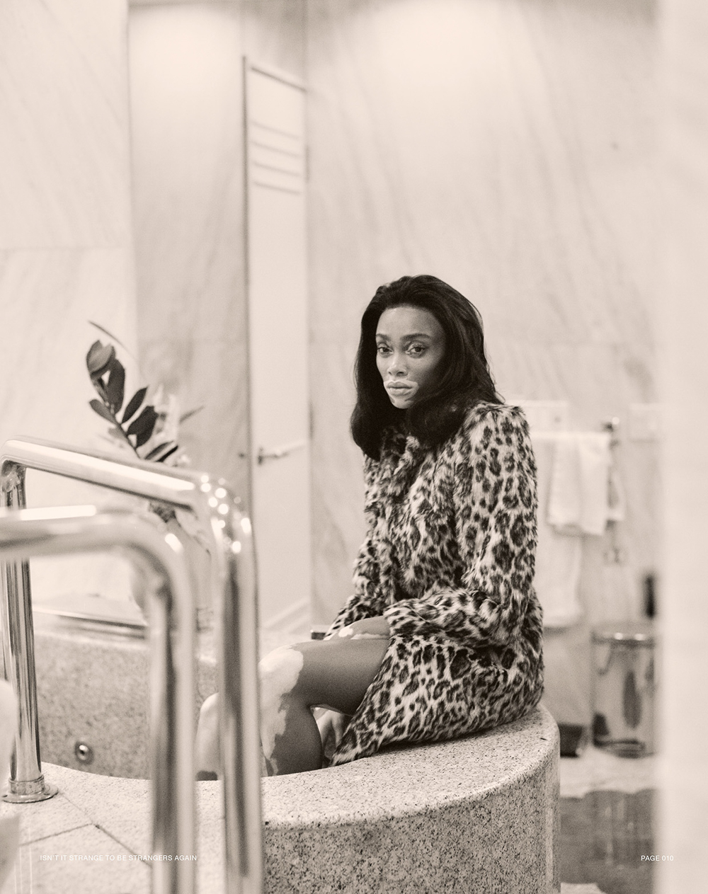 Harper Smith for Harper's Bazaar Taiwan with Winnie Harlow - Fashion ...